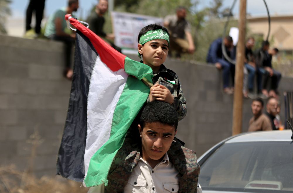Nonviolence and Poetry Necessary for Peace in Palestine - FāVS News